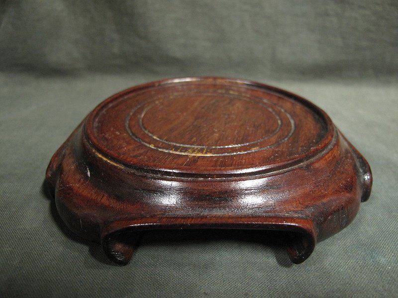 Yahoo!オークション - A0865 唐木紫檀 木彫 円式 木坐 花台 168g