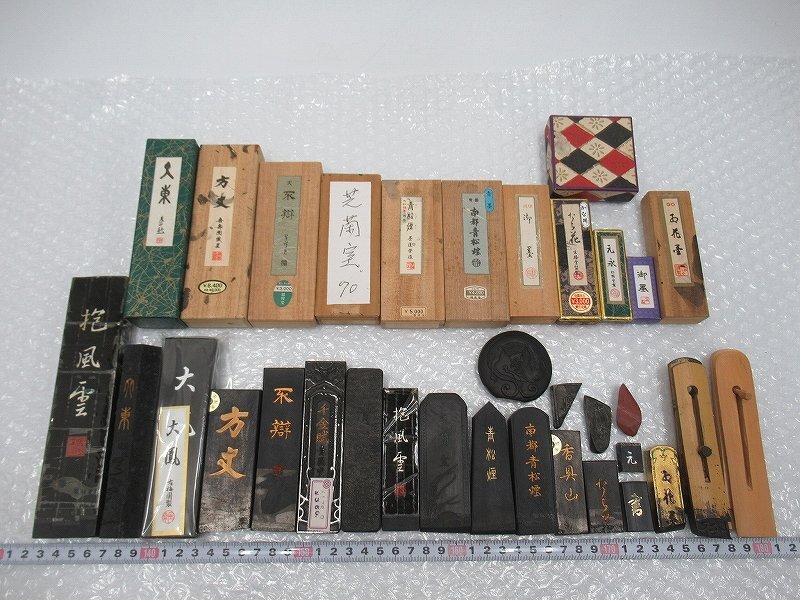 Yahoo!オークション - D3050 古梅園 墨運堂 呉竹 他 大鳳 青松煙 方丈 ...