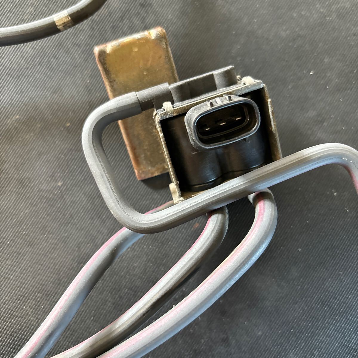 Yahoo!オークション - スバル サンバーTT2 4WD ソレノイド スイッチ