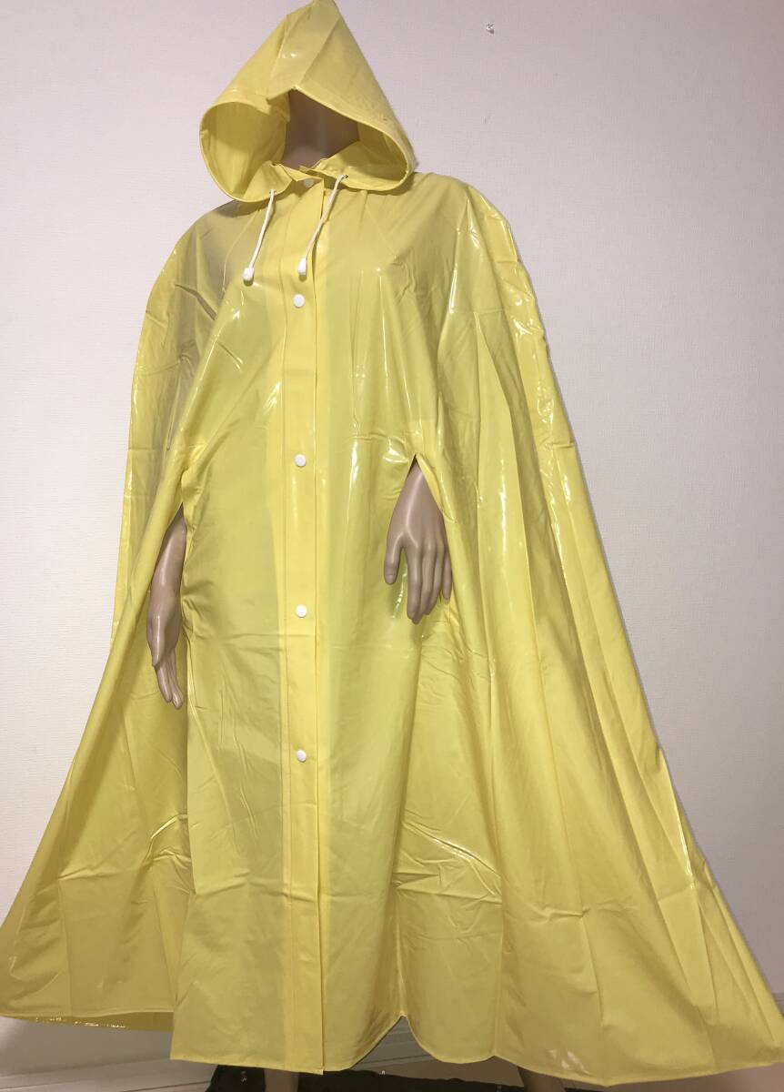 Yahoo!オークション - 英国製PUL・100％ソフトビニール・フード付き・...