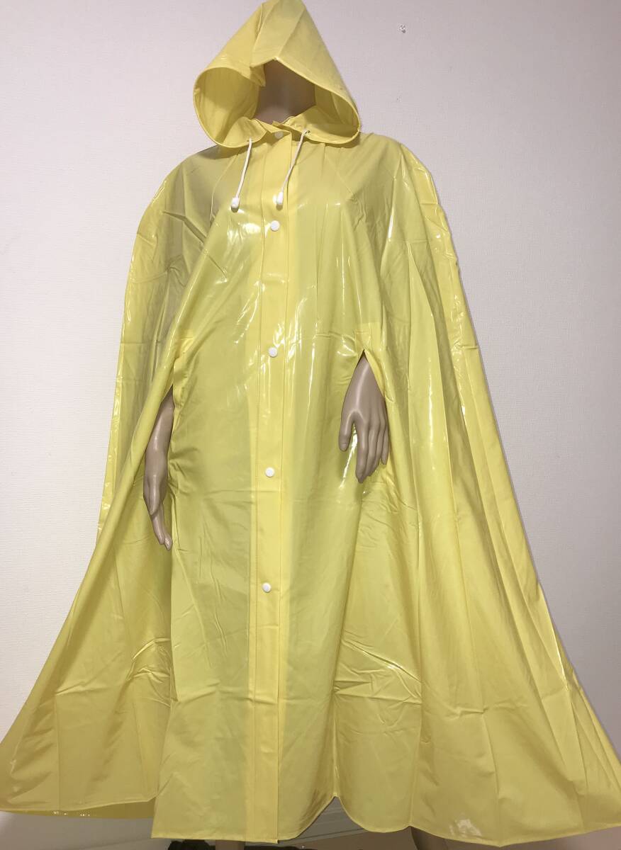 Yahoo!オークション - 英国製PUL・100％ソフトビニール・フード付き・...