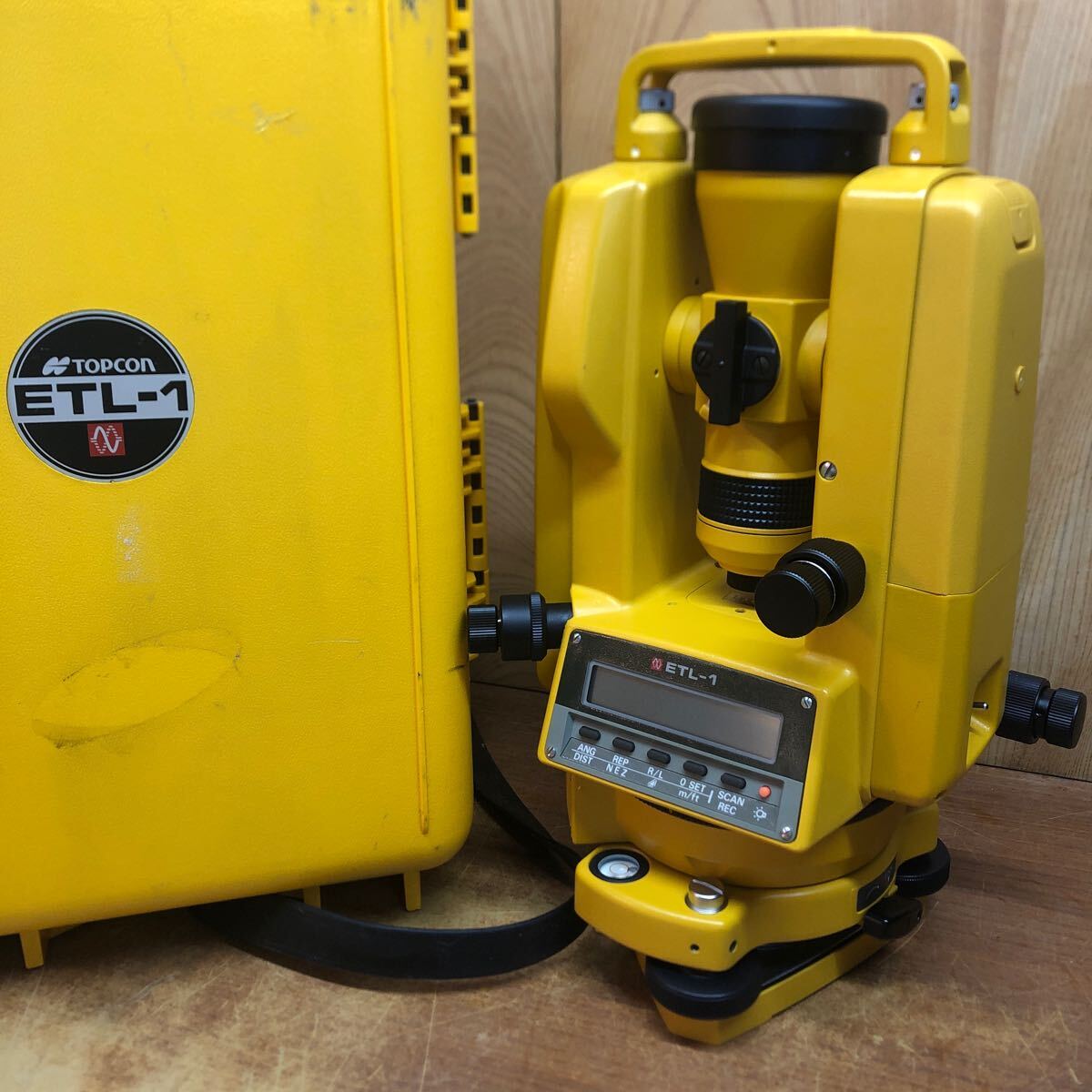 TOPCON エレクトロニックセオドライト ETL-1 本体 ケース付き 測量機 角度計 デジタルセオドライト 大工 建築 土木 現場 トプコン(測量、角度計)｜売買されたオークション情報 ...