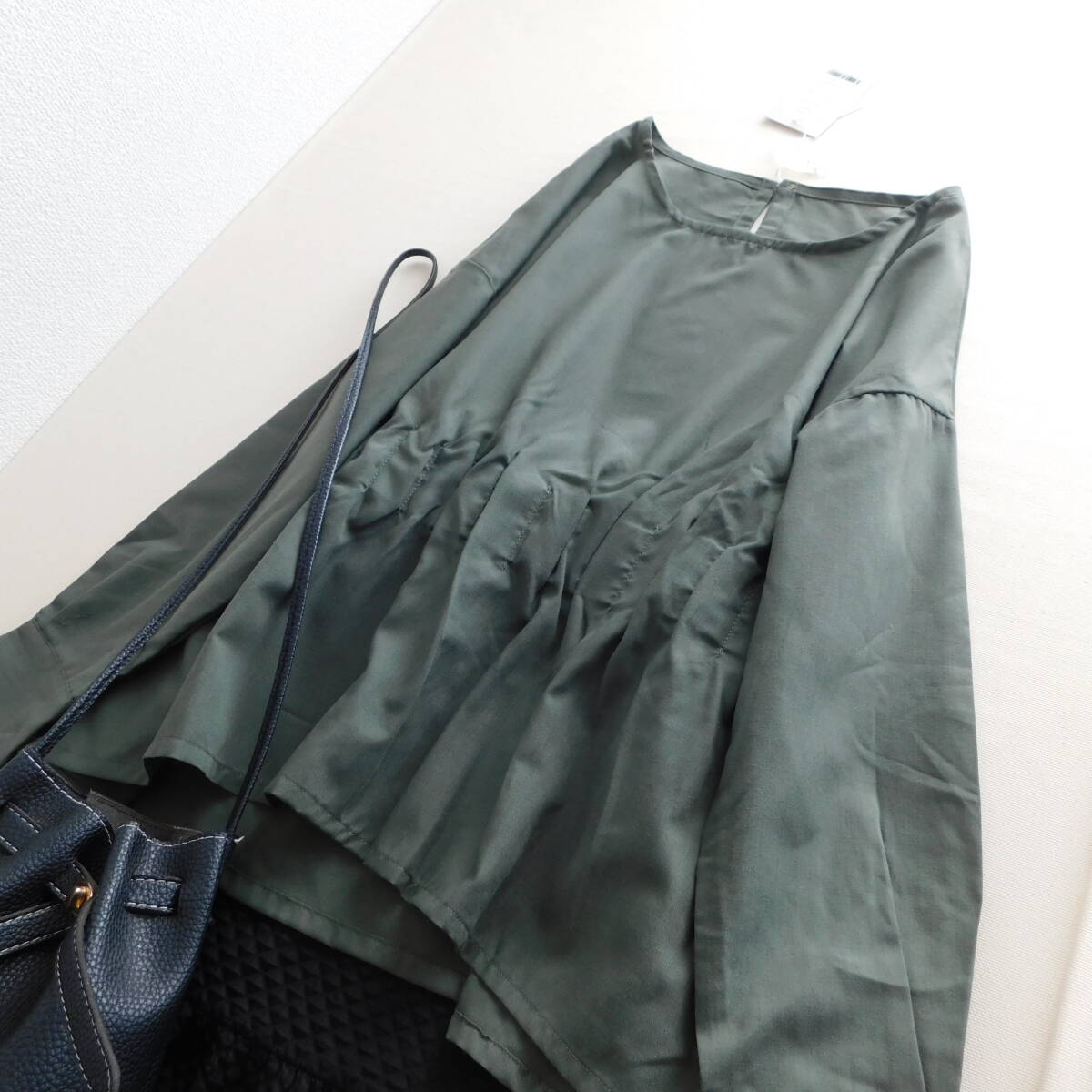 Yahoo!オークション - 【新品】jou jou lier ジュジュリエ ブラウス シ...