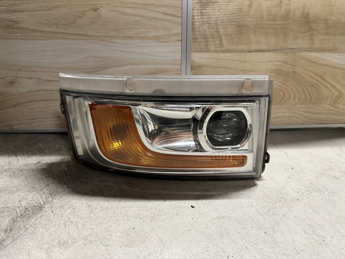 Yahoo!オークション - ギガ 純正 LED 右 フォグランプ ウィンカー ISUZ...