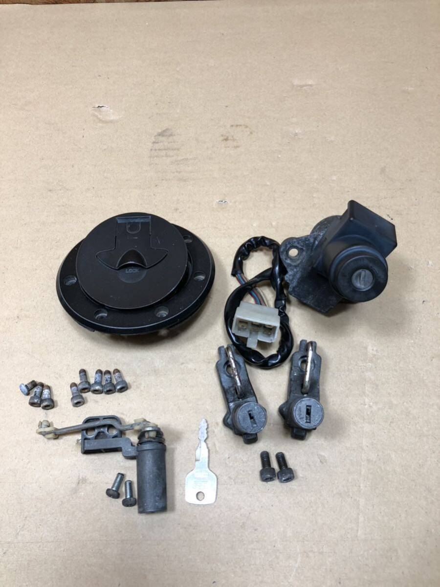 Yahoo!オークション - D42# 69 GPZ900R キーセット メインキー タンク...