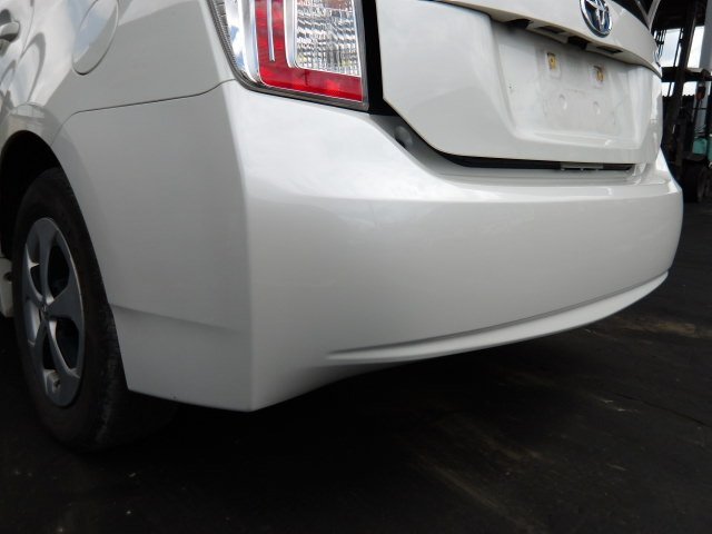 B03659-R プリウス ZVW30 リアバンパー 070 ホワイトパールクリスタルシャイン H24年 2012年 DAA-ZVW30 30(リア)｜売買されたオークション情報、yahooの ...