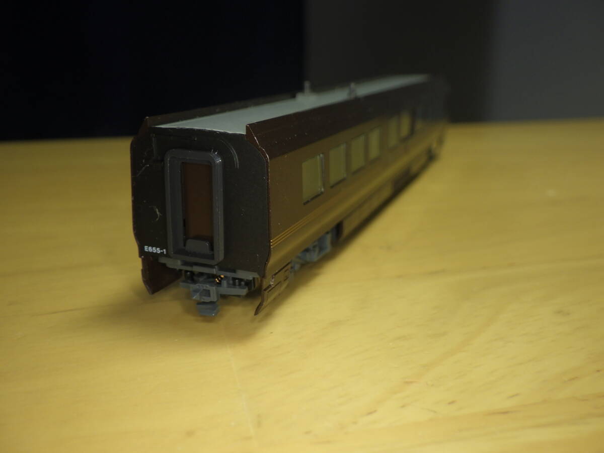 Yahoo!オークション - ジャンク No.35 KATO E655系 特急電車 特別車両 ...
