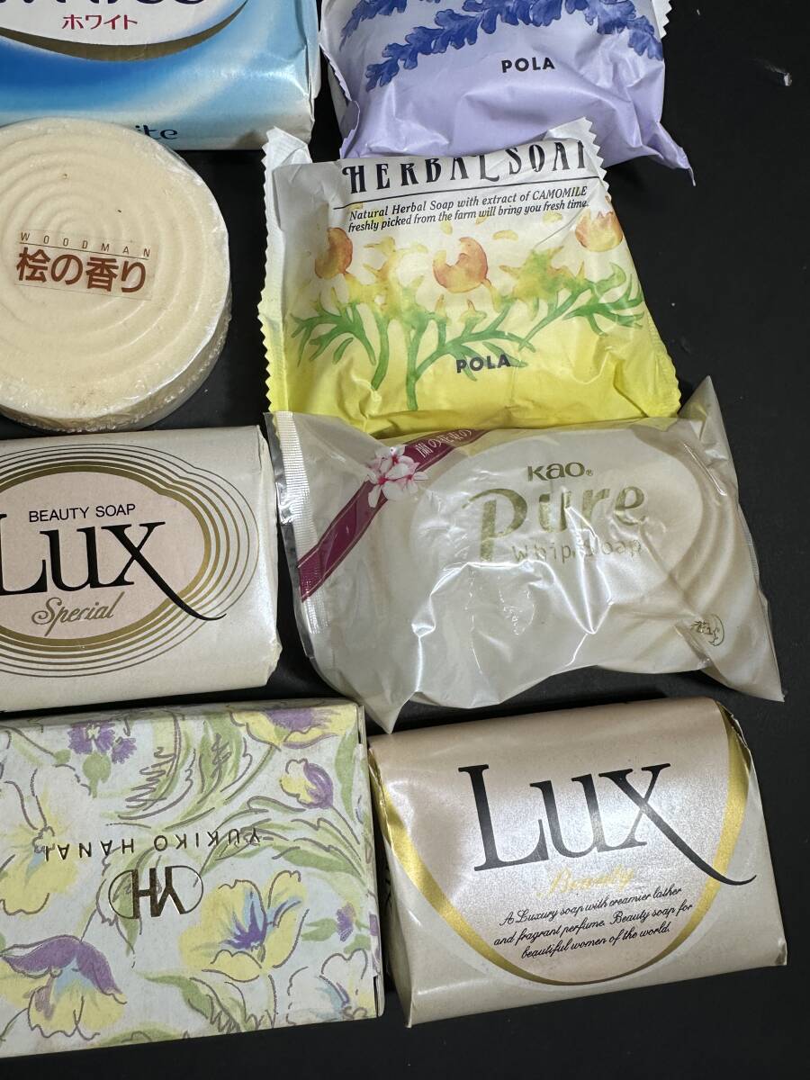 Yahoo!オークション - 格安出品 未使用 固形石鹸 まとめ売り 花王WHIT...