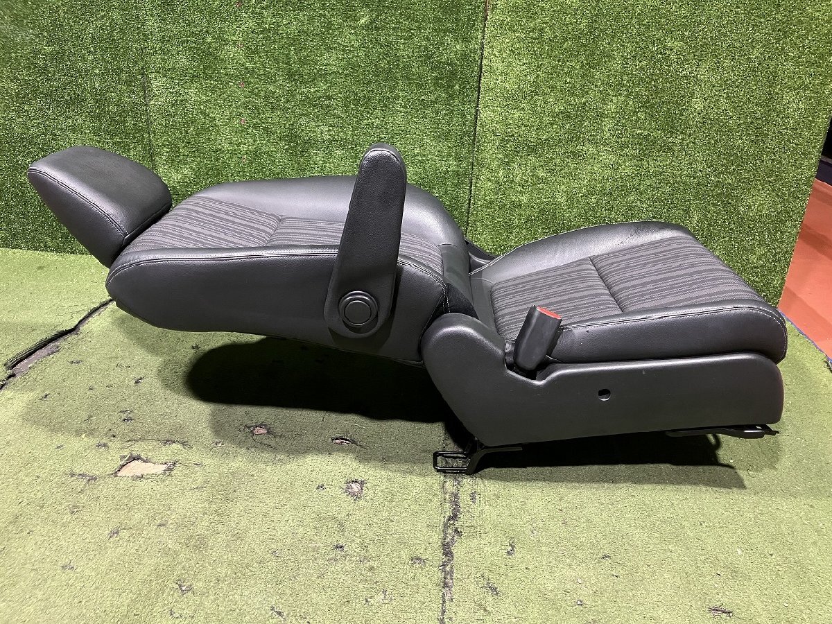 Yahoo!オークション - Y管理76448 H29 フリードHV GB7】 ハーフレザー ...