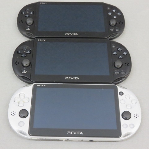 Yahoo!オークション - R241 SONY PS Vita PCH-2000 本体のみ 計3台 ジ...
