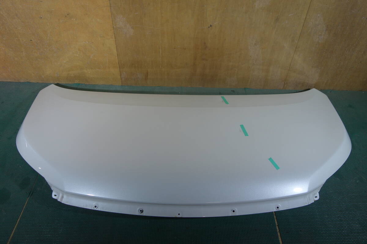 Yahoo!オークション - 18818 ZRR80 ZWR80 ノア エスクァイア 純正 ボン...