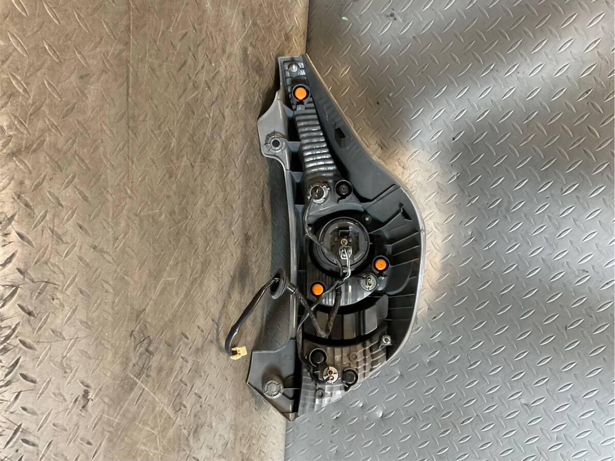 S82 トヨタ アクア NHP10 左テールランプ LED 52-252 点灯確認済み(テールライト)｜売買されたオークション情報、yahooの商品情報をアーカイブ公開 - オークファン ...