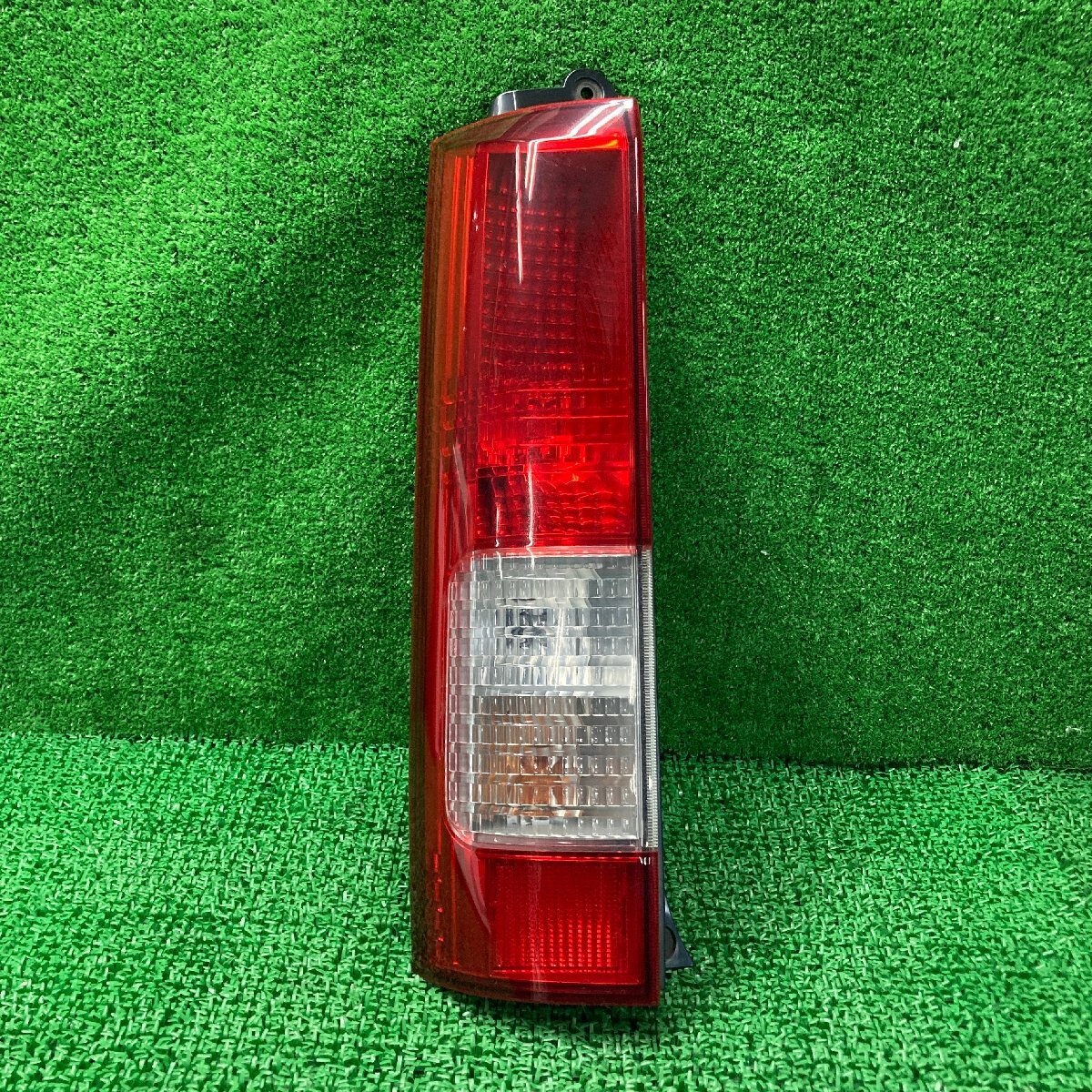 Yahoo!オークション - エブリィ JP DA64W 左 テールランプ テールライ...
