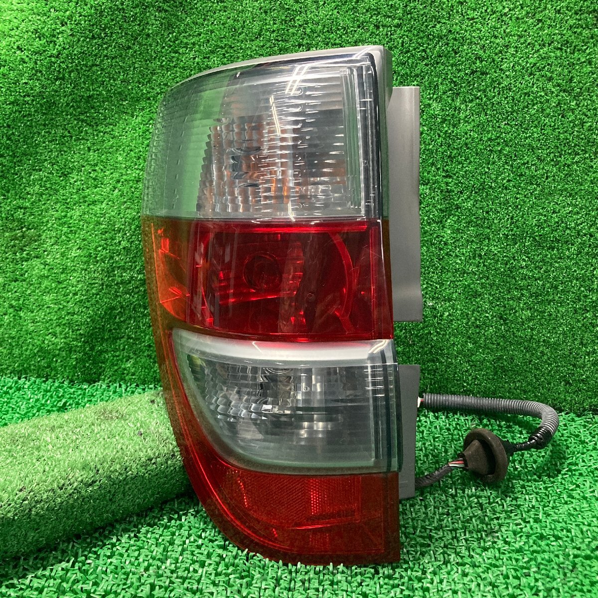 Yahoo!オークション - ゼスト JE1 W 左 テールランプ テールライト ST...