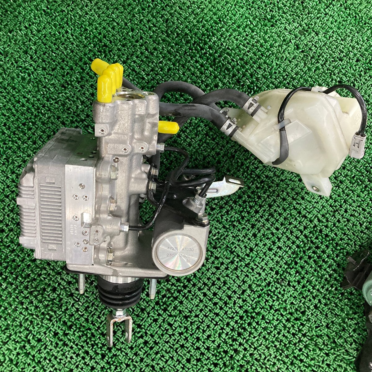 プリウス S ZVW30 ABS アクチュエーター ポンプセット 47270-47030 47210-47290 47070-47050 W8883(トヨタ用)｜売買されたオークション情報 ...