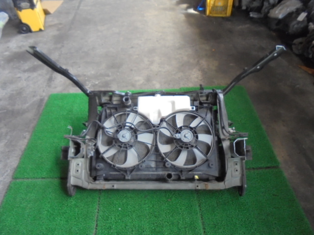 Yahoo!オークション - 3FG4161 BH1)) トヨタ ヴォクシー ZRR80G/ZRR85G...