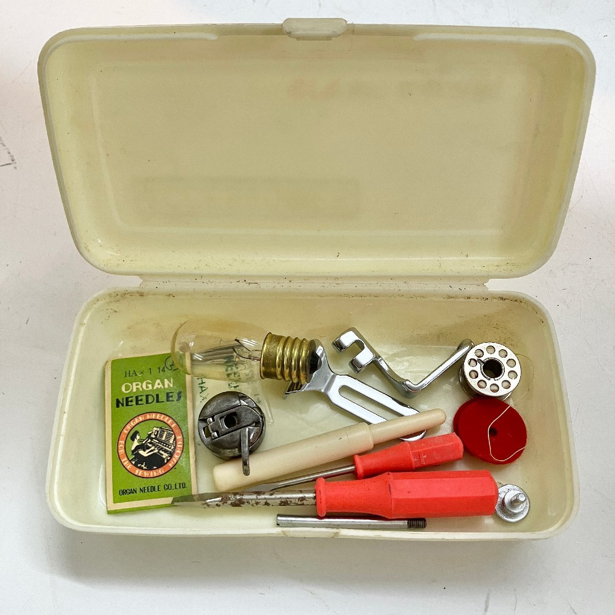 Yahoo!オークション - 【ジャンク品】FUKOKU フコク 型番不明 ミシン ...