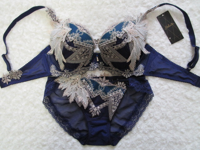 Yahoo!オークション - サルート[王家の紋章]E70＆ショーツM KOワコ...