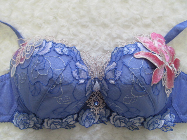 Yahoo!オークション - サルート[ラピュタ]D75＆ソングM LGワコール7...