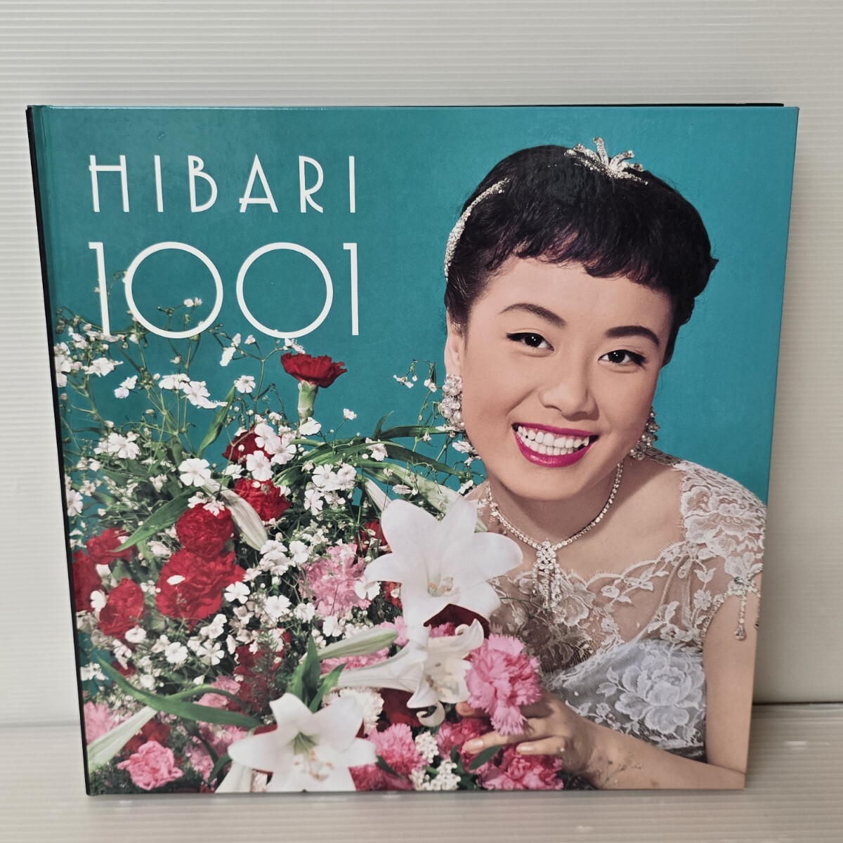 Yahoo!オークション - 美空ひばり/ひばり千夜一夜/HIBARI 1001/写真集1...