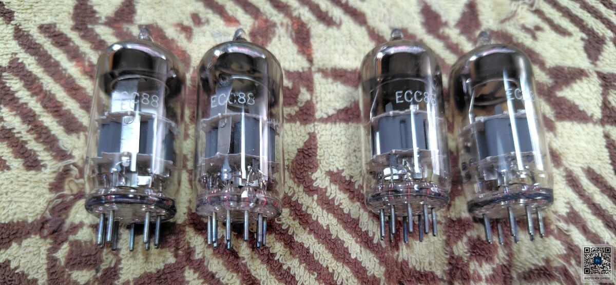 Yahoo!オークション - 真空管 ECC88 6DJ8 白箱4本