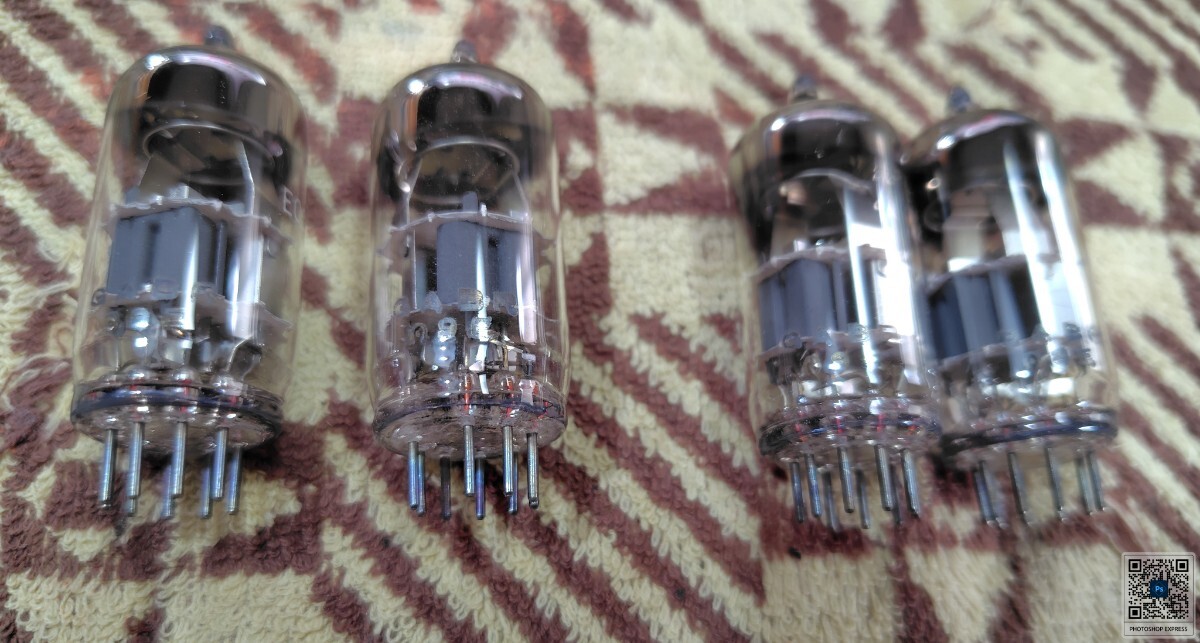 Yahoo!オークション - 真空管 ECC88 6DJ8 白箱4本