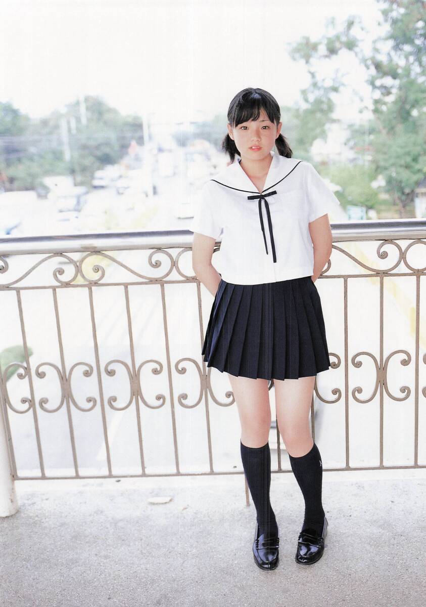 Yahoo!オークション - 【厚手ラミネート加工】篠崎愛 14歳 JC3 中学生 ...