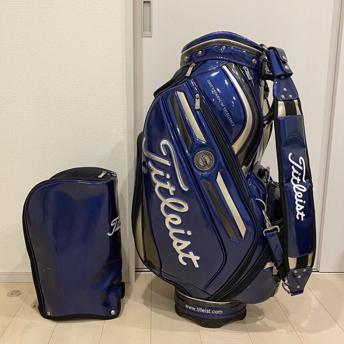 Yahoo!オークション - タイトリスト 3点式 キャディバッグ 9.5型 (Titl...