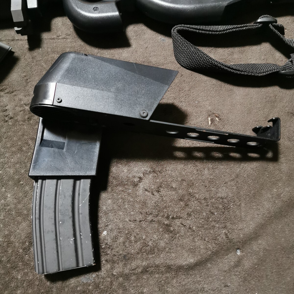 Yahoo!オークション - 【動作確認済】 東京マルイ P90 M4マガジンアダ...