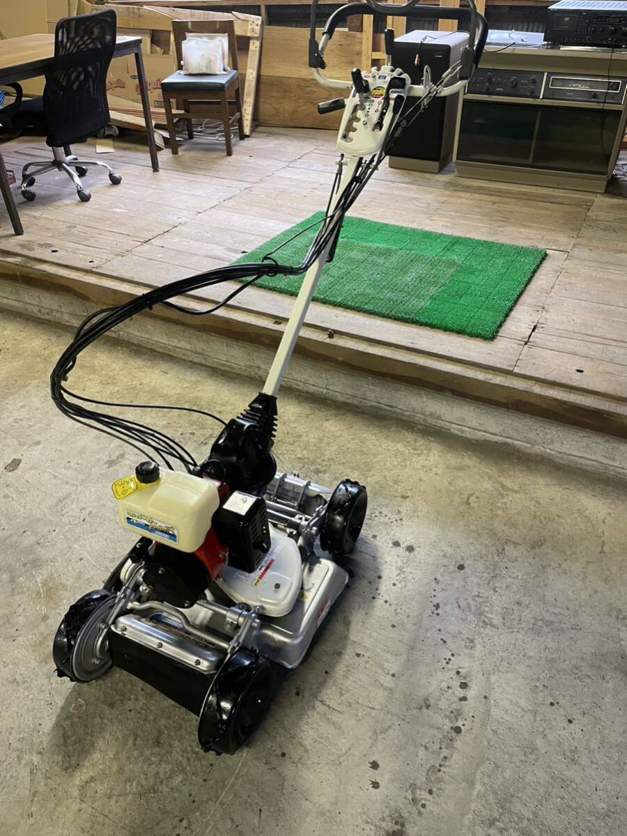 Yahoo!オークション - 湖西発 自走式芝刈り機 オーレック スパイダーモ...