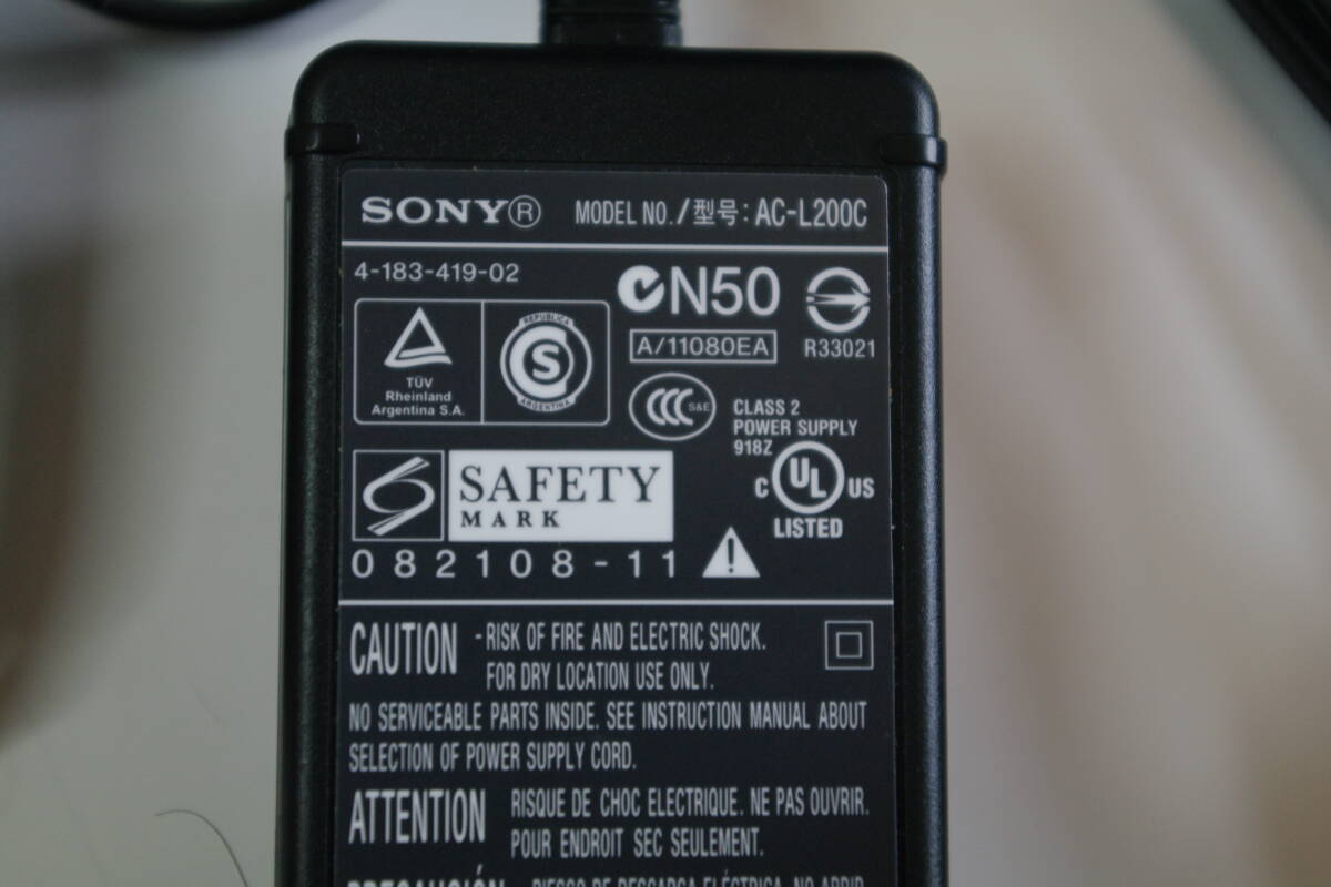 Yahoo!オークション - SONY 純正 ACアダプター AC-L200C 電源コード付...
