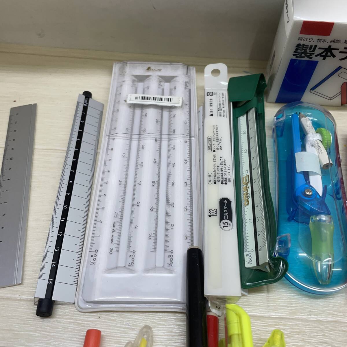 あり 文房具 大量まとめ 製図道具 ホッチキス 穴あけパンチ カッター 三角スケール ノギス いろいろ K16002(文房具)｜売買されたオークション情報、yahooの商品情報をアーカイブ公開 ...