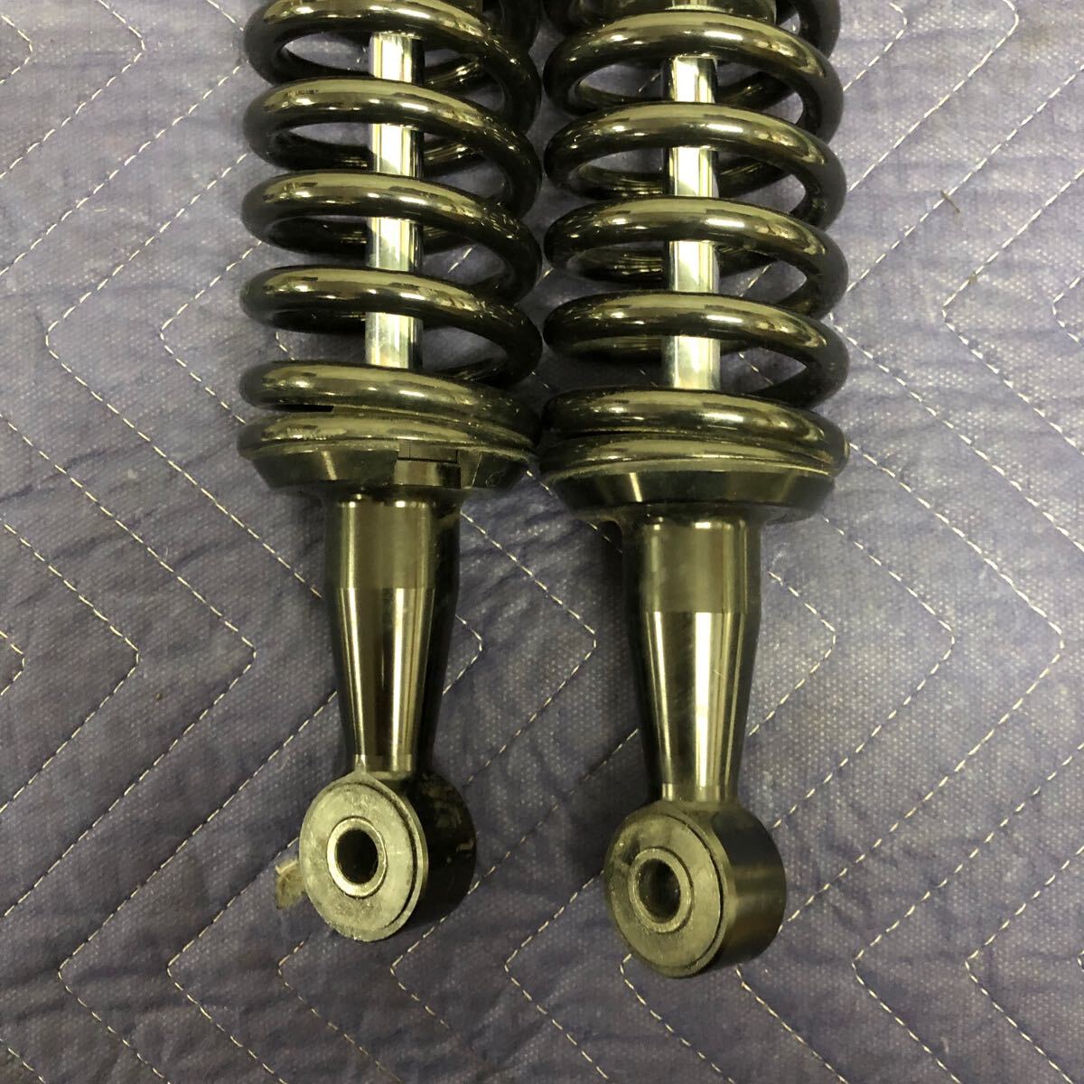 Yahoo!オークション - ゼファー750 ZR750C-052〜 外し YSS リアサスペ...