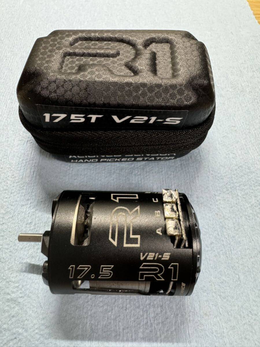 Yahoo!オークション - R1ワークス 17.5T V21-S・中古美品