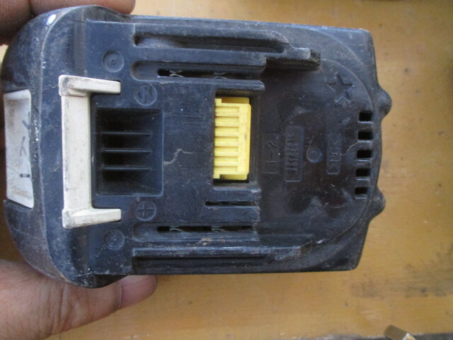 Yahoo!オークション - k2930 マキタ BL1830 18V