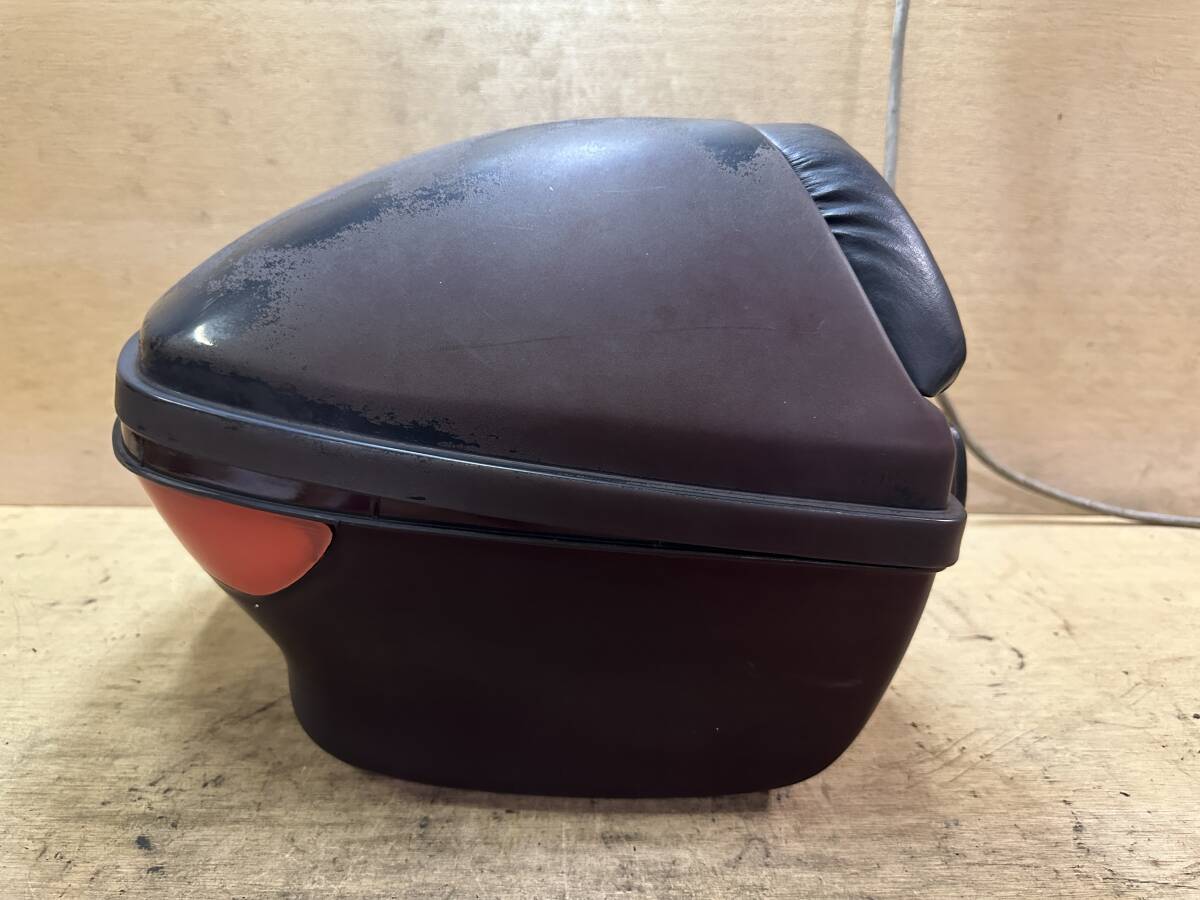 Yahoo!オークション - L833 リアボックス / 原付 小型バイク 50cc 125c...