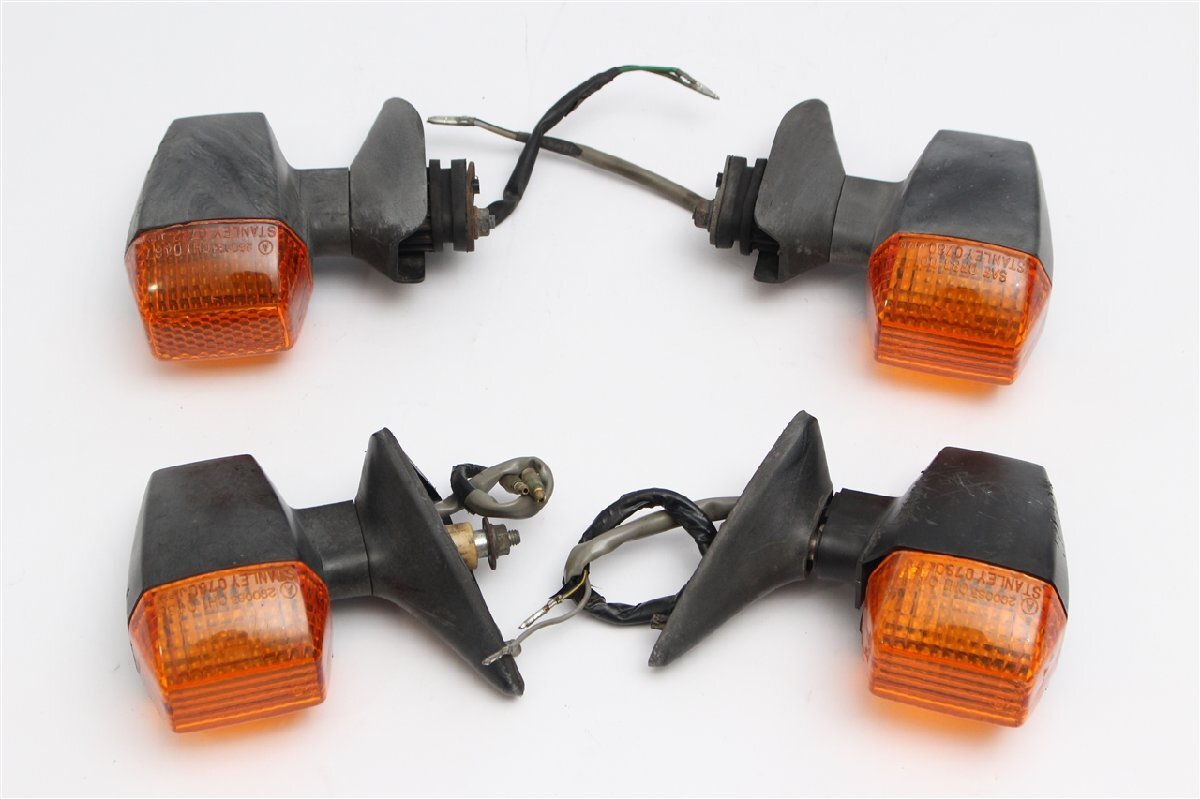 GPZ900R A7 ウインカーセット ZX900A-051(ウインカー)｜売買されたオークション情報、yahooの商品情報をアーカイブ公開 - オークファン（aucfan.com）