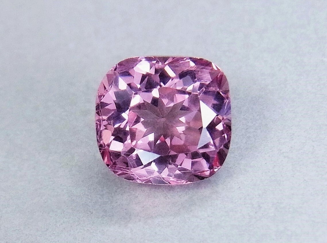 Yahoo!オークション - 《Gem Force》稀産 UV・ピンクアパタイト 0.87CT...