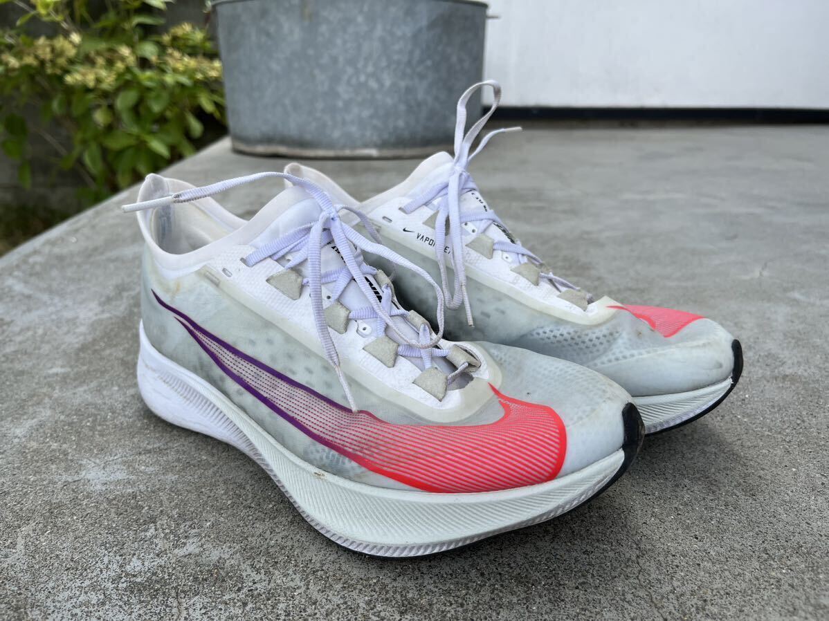 Yahoo!オークション - NIKE Zoom Fly 3 スニーカー 中古品 ズームフラ...