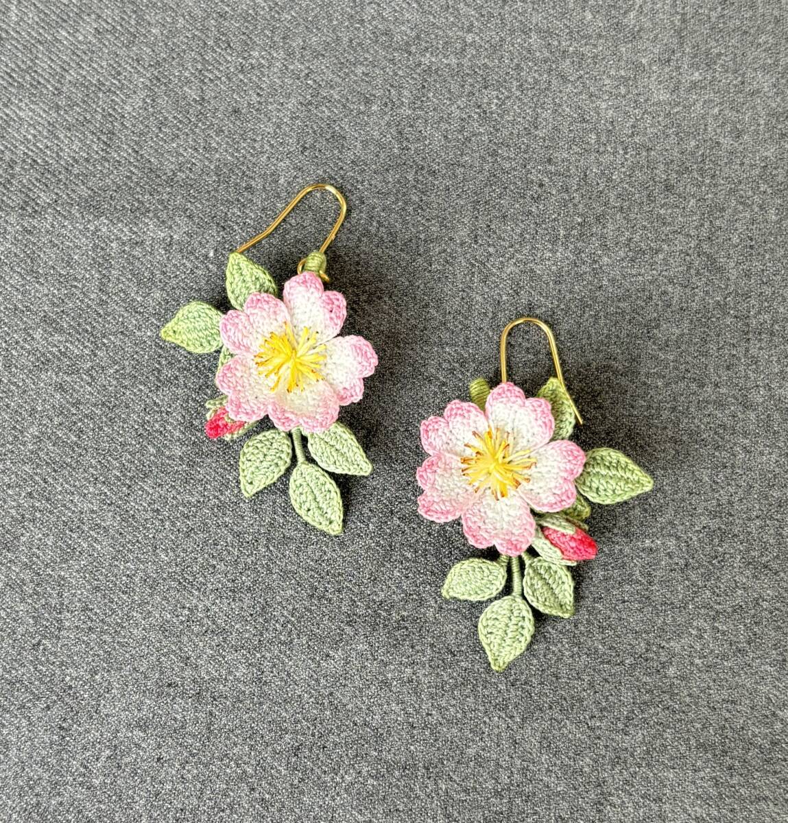 Yahoo!オークション - 野ばらのピアス