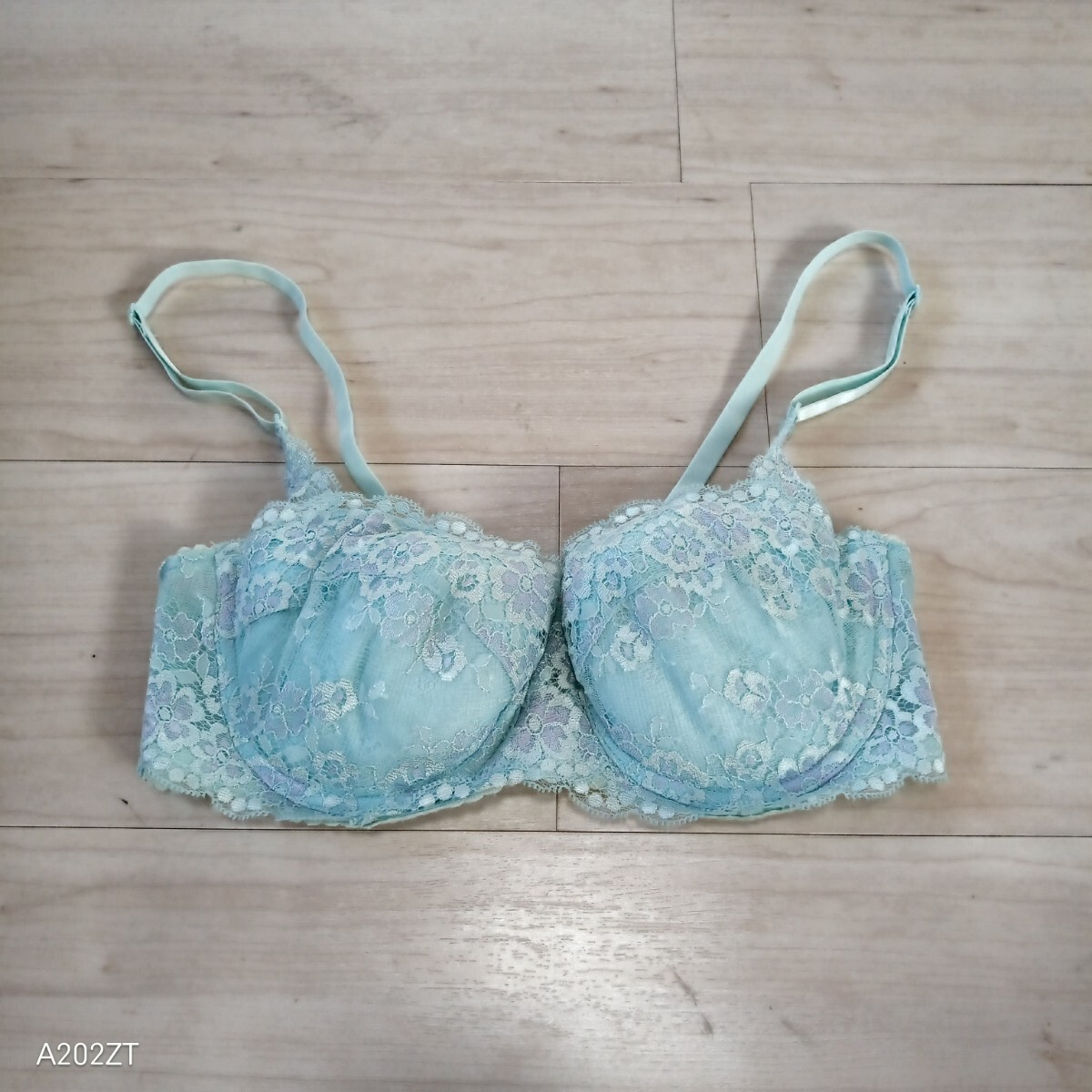 Yahoo!オークション - ピーチジョン ブラ34B 匿名配送