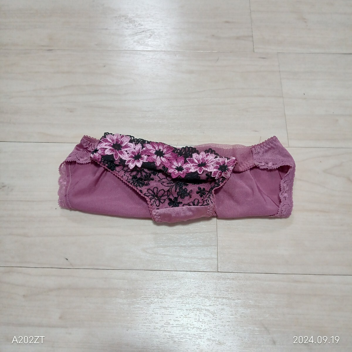 Yahoo!オークション - Salut ショーツM 匿名配送