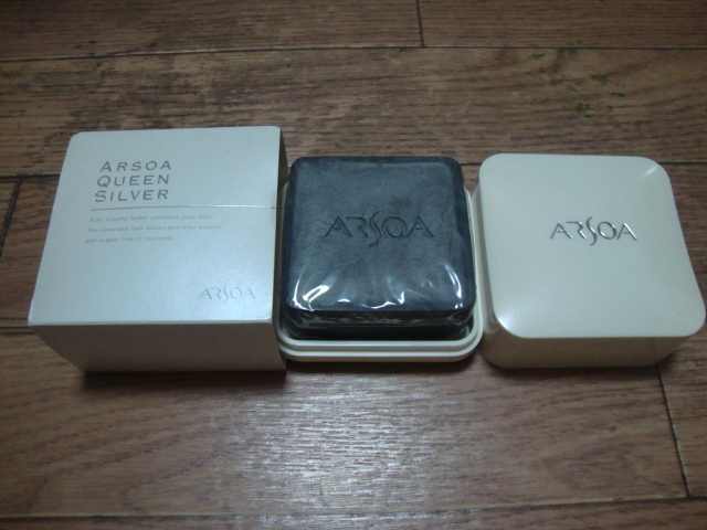 Yahoo!オークション - 新品 ARSOA QUEEN SILVER 枠練石けん 135g 美容...
