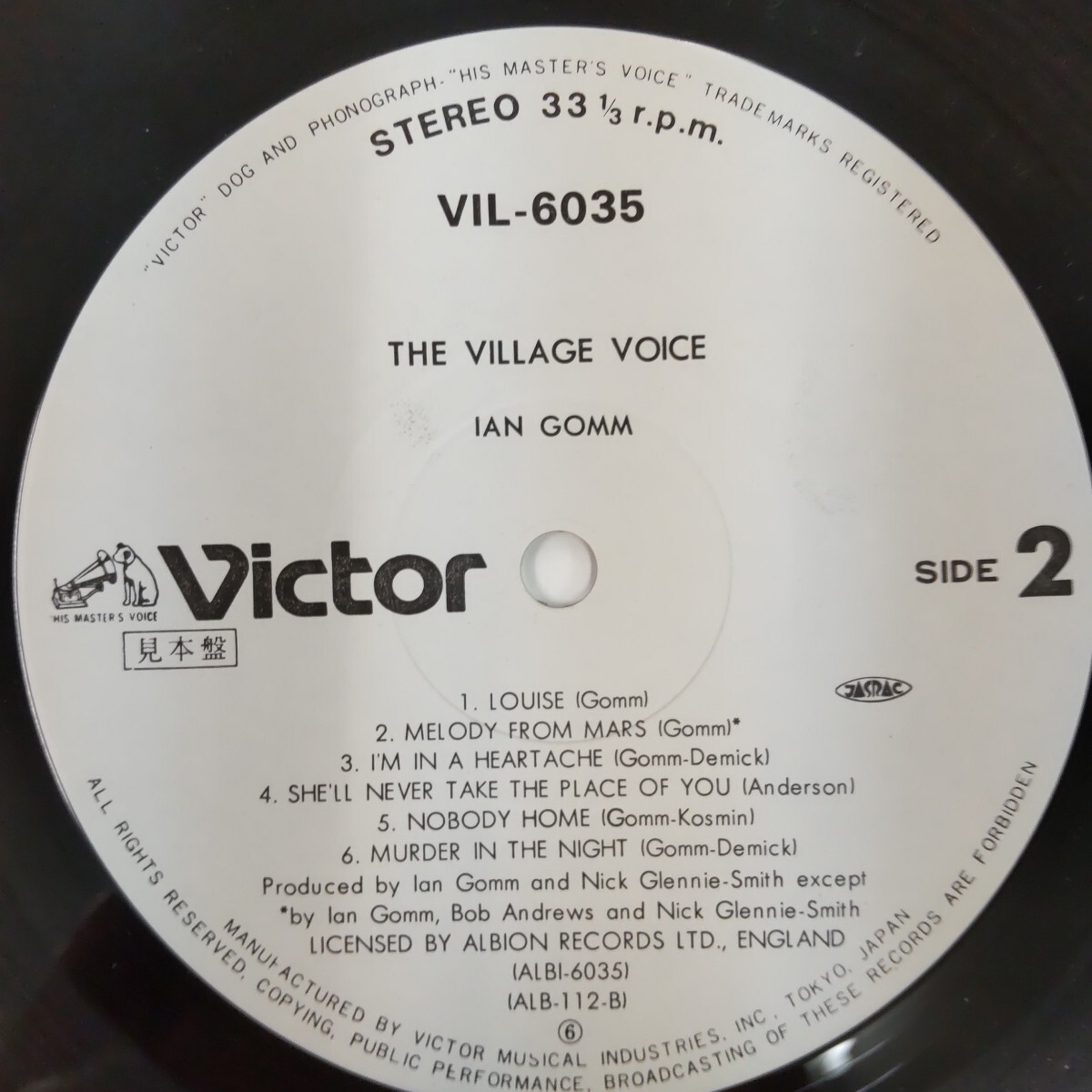 Yahoo!オークション - e138 Ian Gomm イアン・ゴム The Village Voice ...