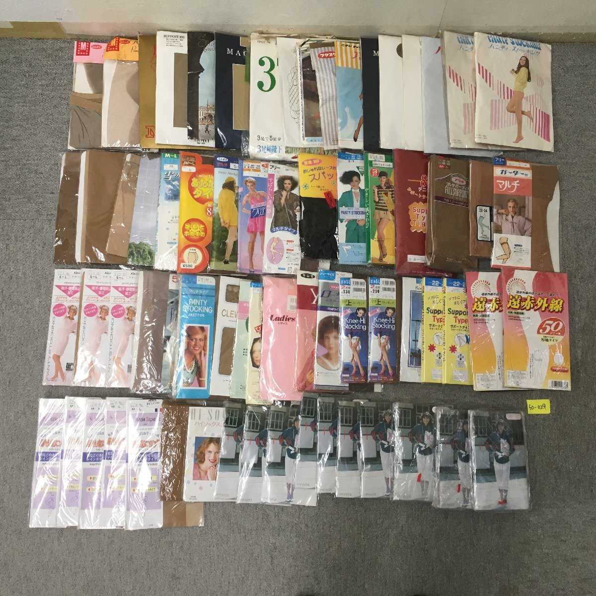 Yahoo!オークション - 50―029 ストッキング大量 フクスケ/グン...