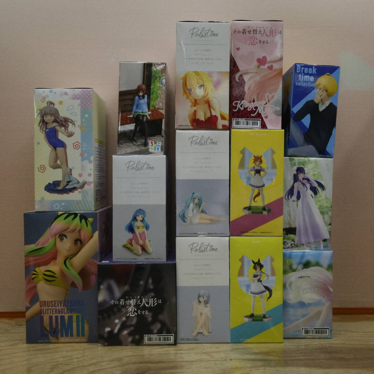 Yahoo!オークション - 玩D62 フィギュア【120】14点まとめ プライズ ウ...