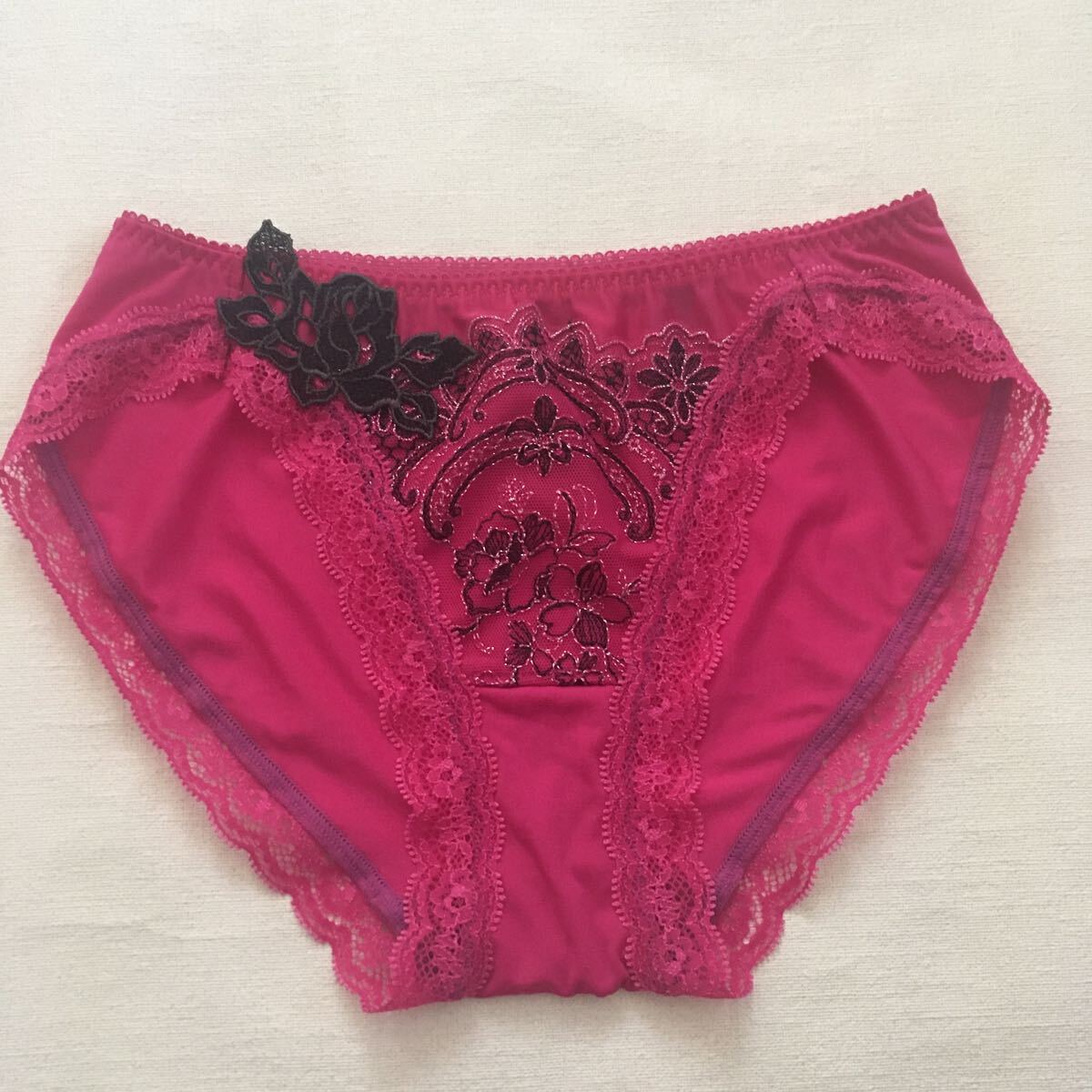 Yahoo!オークション - ワコール サルート 74Gベルサイユのバラ ノーマ...