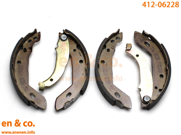 Yahoo!オークション - PEUGEOT プジョー 205 20K2用 リアブレーキシュー