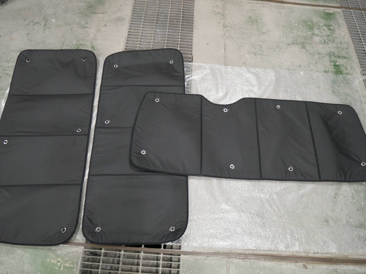 Yahoo!オークション - ハイエース ユーアイビークル 遮光パッド WGL用 ...