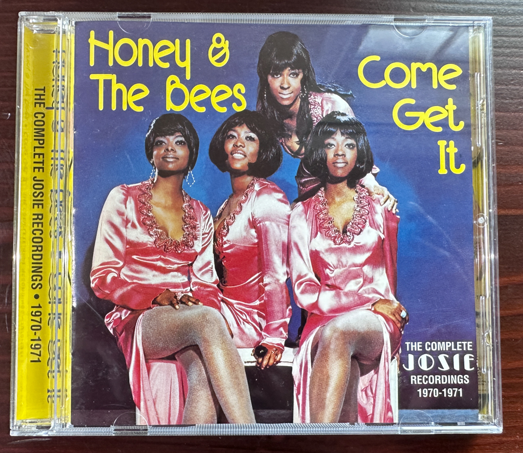 Yahoo!オークション - HONEY & THE BEES/COME GET IT COMPLETE JOSIE R...